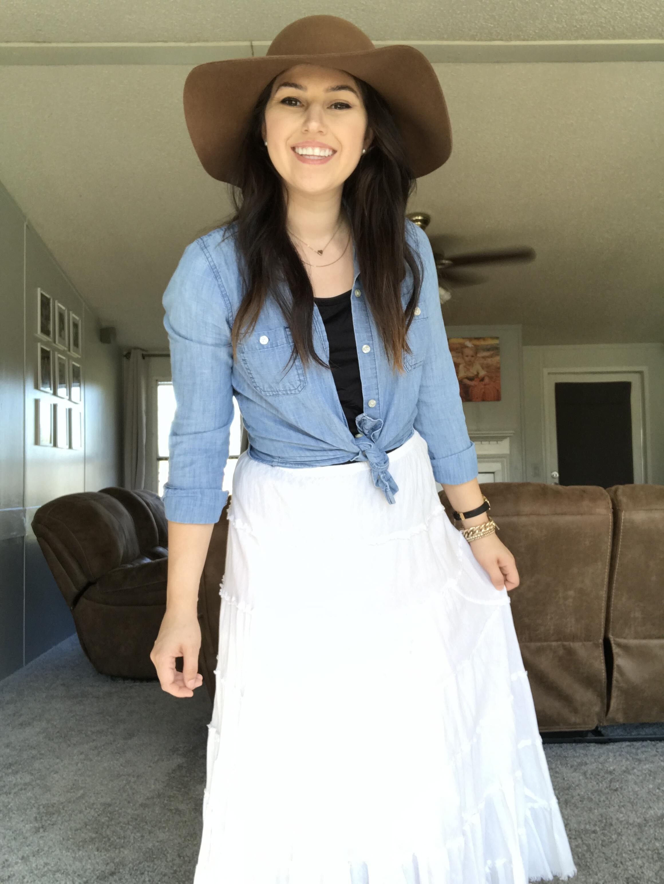 How to Style a Chambray Top - Classically Crystal